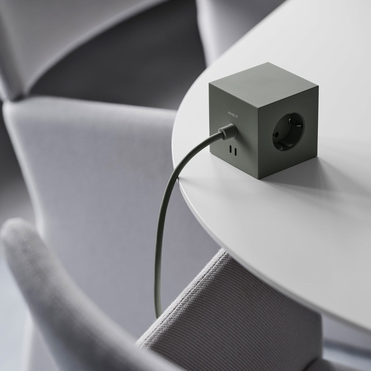 Square 1 - Oak Green / USB-C (30W) – AVOLT